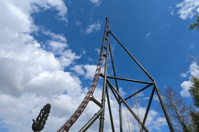 Toutatis : on a testé la nouvelle attraction complètement folle du Parc ...