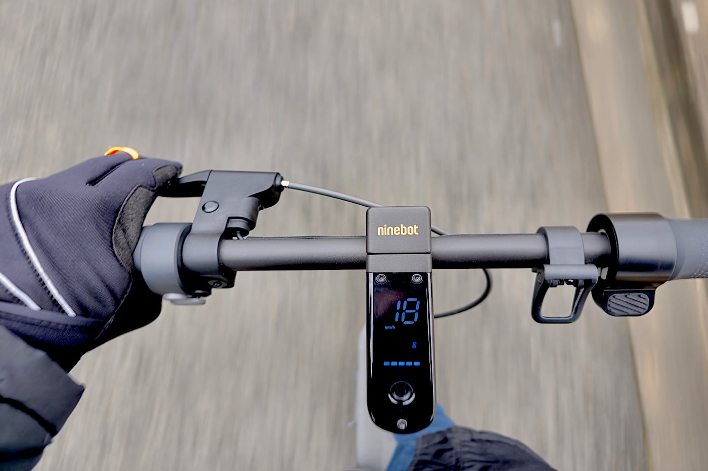 Test trottinette électrique Ninebot KickScooter MAX G2 : le retour de ...
