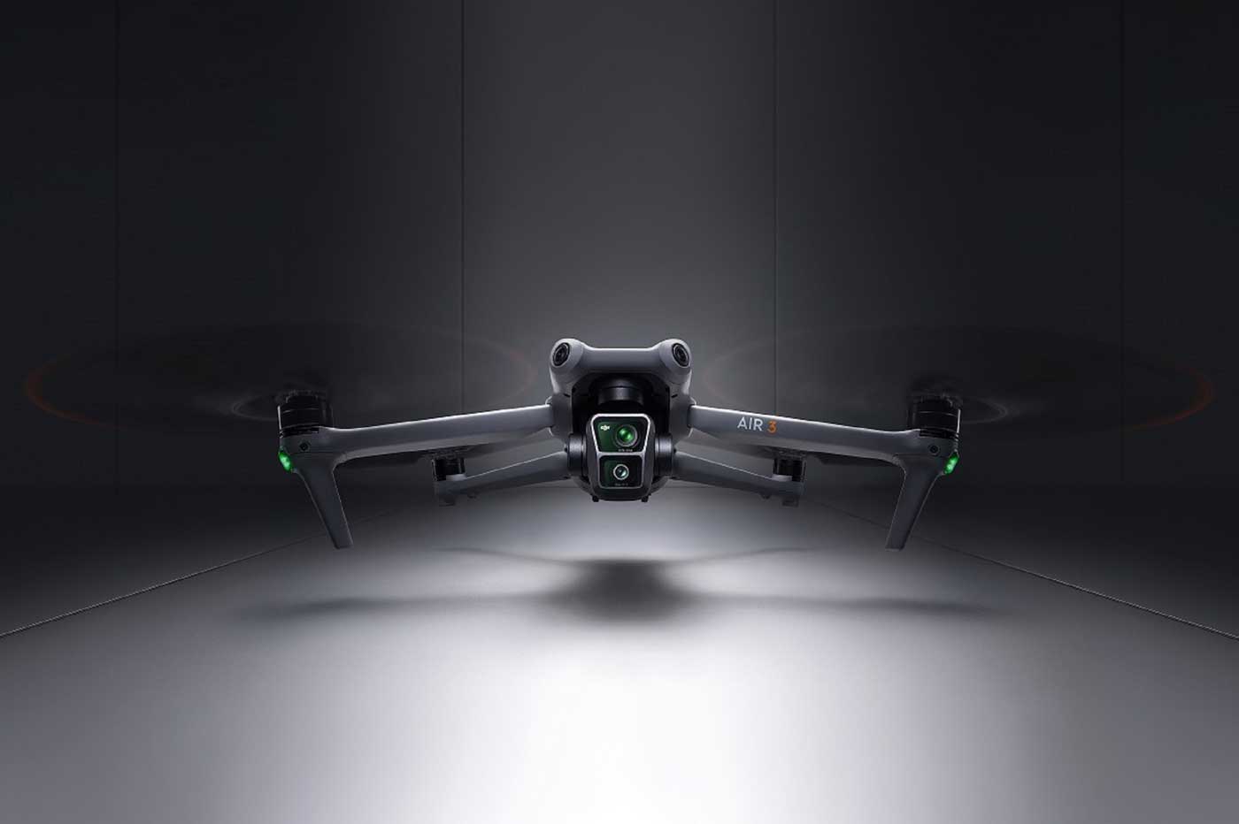 DJI Air 3 : le drone compact 4K qui voit double est officiel