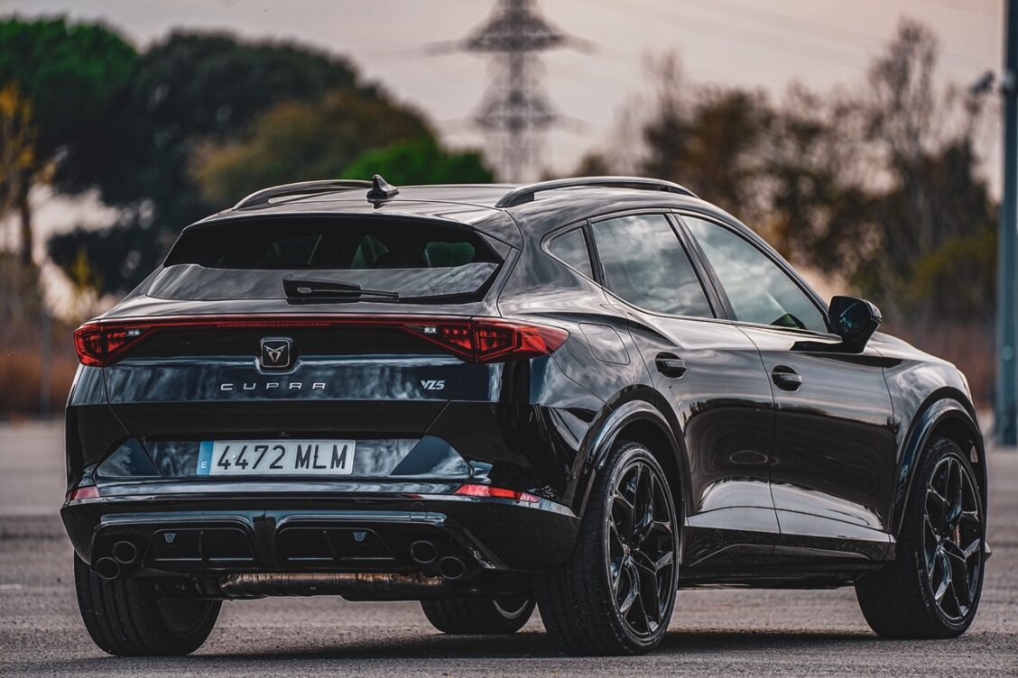 Cupra Exponential Experience : on a testé le simulateur e-sport le plus ...