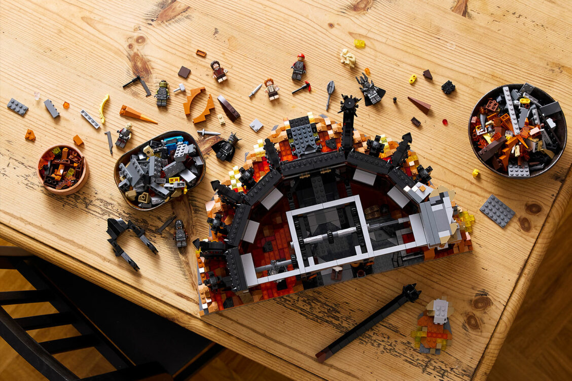 LEGO dévoile un impressionnant set LOTR Barad-Dûr