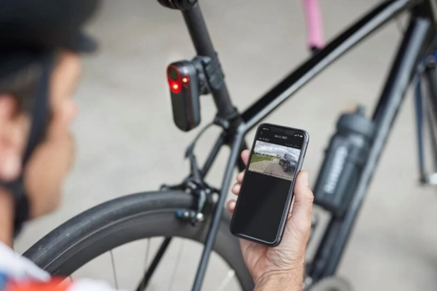 Test Garmin Varia RCT715 : la caméra qui surveille vos arrières à vélo