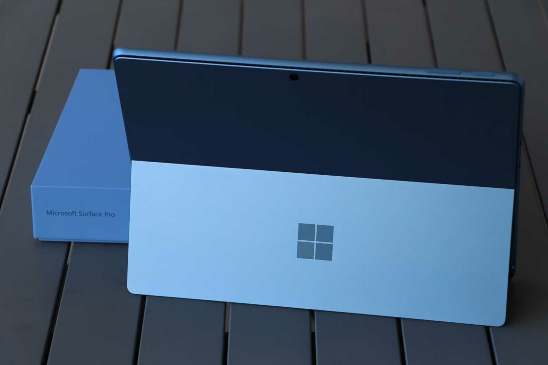Test Microsoft Surface Pro 11 : on change de dimension avec l'OLED et ...