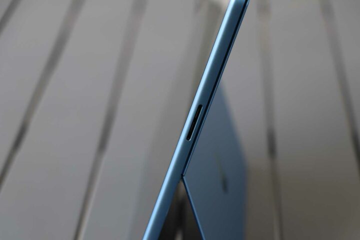 Test Microsoft Surface Pro 11 : on change de dimension avec l'OLED et ...