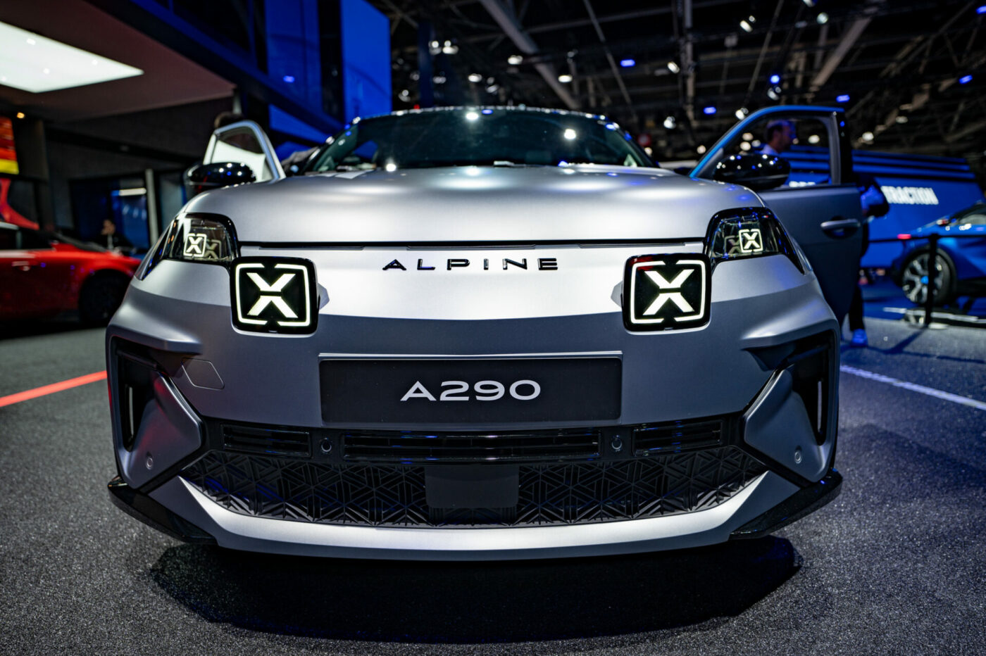 Au Mondial de l'Auto 2024, Alpine présente ses A290 et A390_β