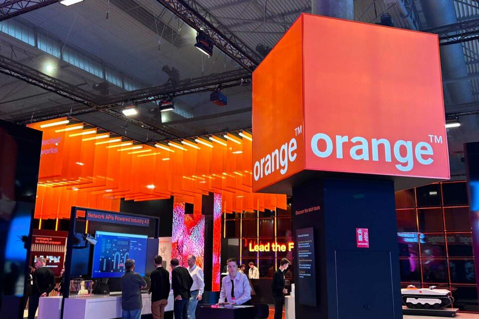 Orange lance la 5G+ en France et c'est gratuit : tout savoir