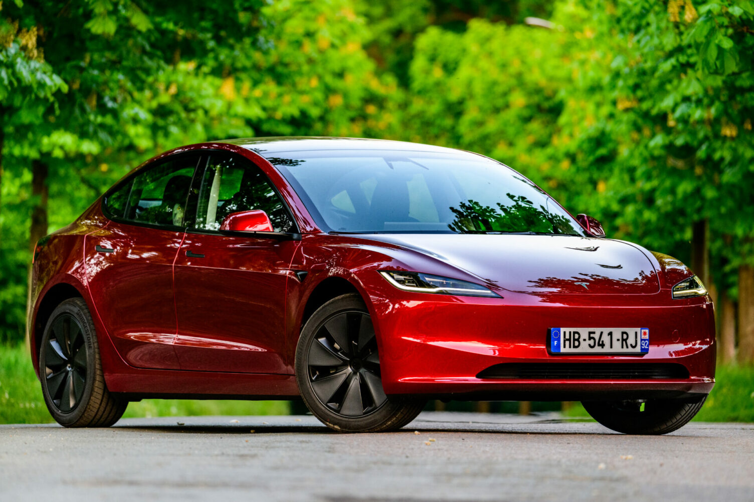Essai Tesla Model 3 "Highland" Propulsion Rouge Ultra : elle agace ...