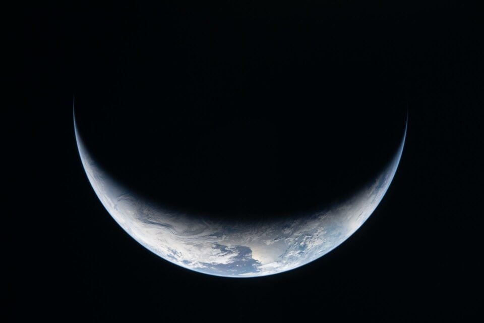 Pourquoi ne voit-on aucun débris spatial sur les photos de l'équipage d ...