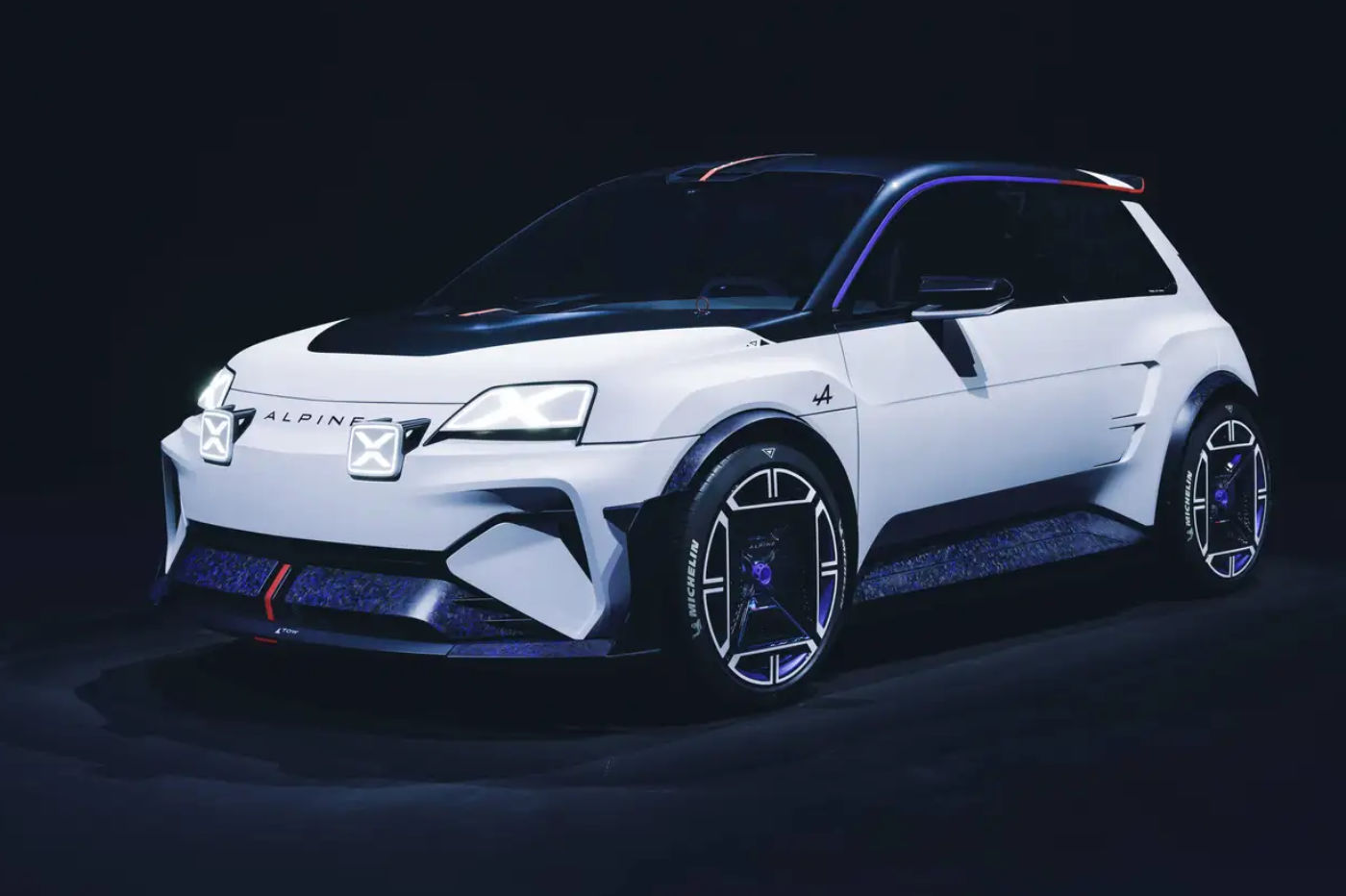 Alpine réinvente la Renault R5 dans un concept 100% électrique