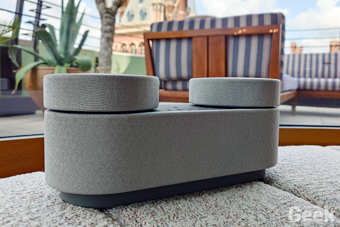 Prise en main du Sony HT-AX7, le home cinéma portable
